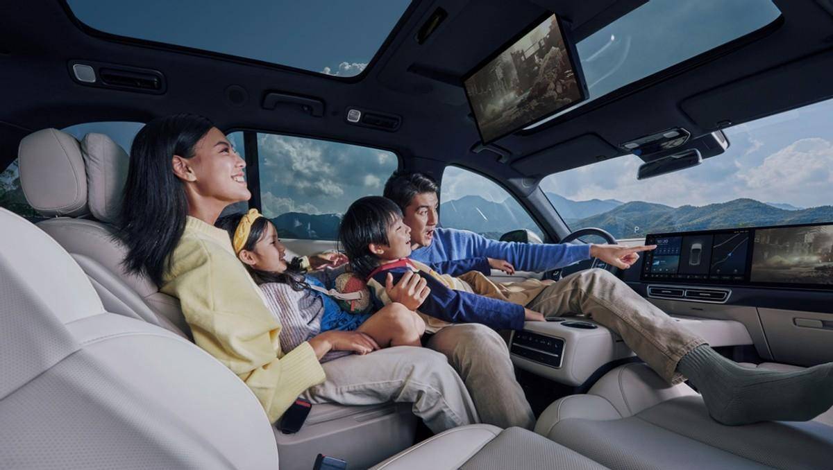 魏牌蓝山DHT-PHEV上市，主攻理想L8，两者由内到外到底有何差距？_搜狐汽车_搜狐网