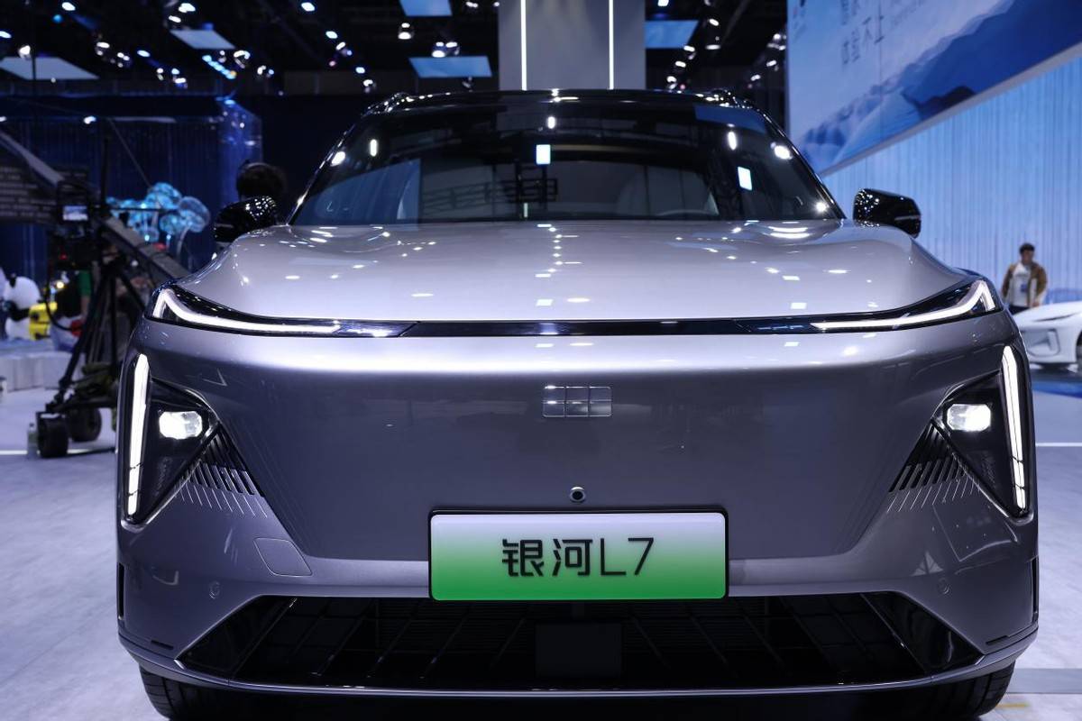 上海车展20万级混动SUV对决！银河L7VS宋PLUS DM-i谁更值得选？_搜狐汽车_搜狐网