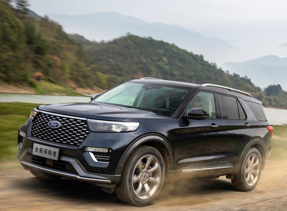 美系“越野强将”，比大众途昂阔气，爆276马力＋10AT，车长超5米_搜狐汽车_搜狐网