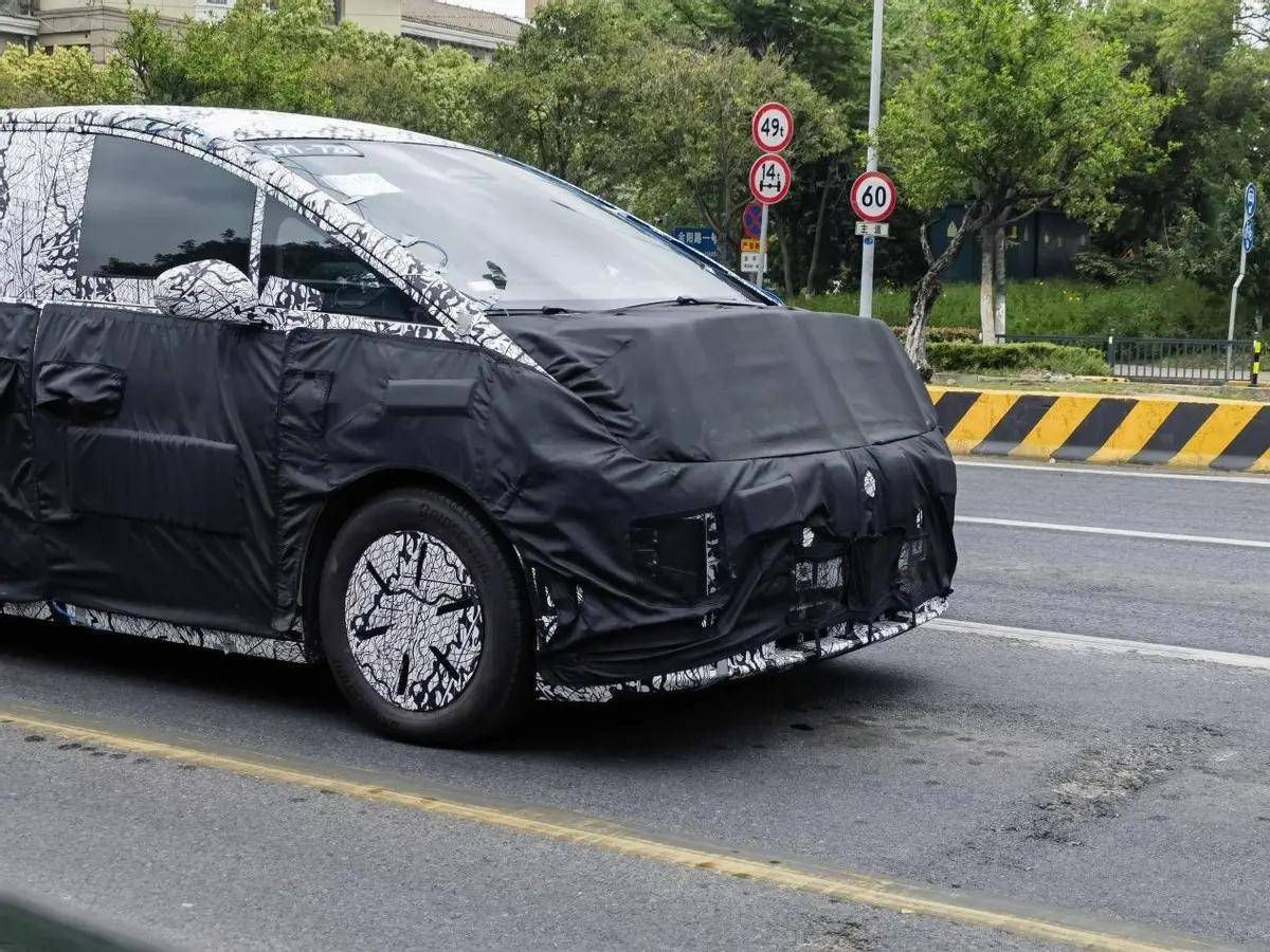 理想牌“大霸王”，首款纯电MPV定价会比L9更高吗？_搜狐汽车_搜狐网