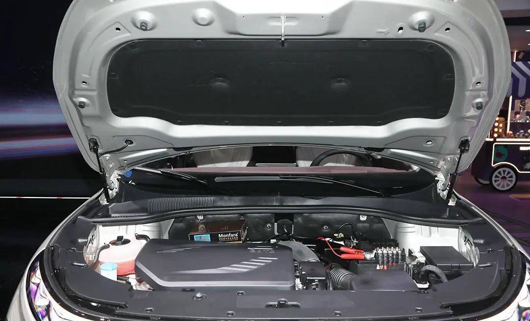 一汽奔腾T90亮相2023上海车展，2.0T+爱信8AT，竞争吉利星越L_搜狐汽车_搜狐网