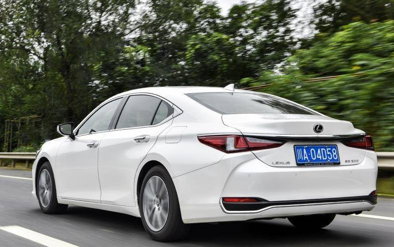 28.7万提“低配”雷克萨斯ES200，三个月后，车主有话说_搜狐汽车_搜狐网