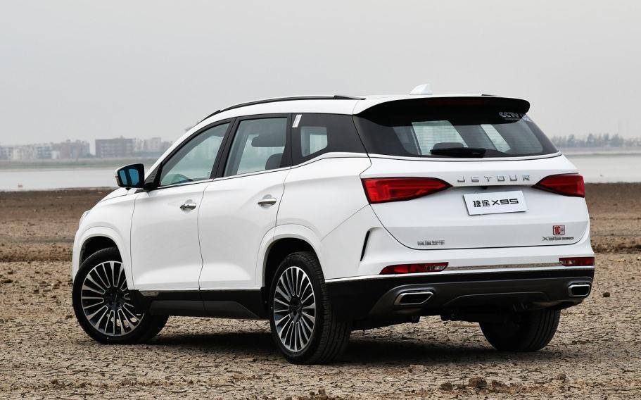 新款捷途X95表现亮眼，轴距超2米8，1.6T＋197马力，9.99万_搜狐汽车_搜狐网