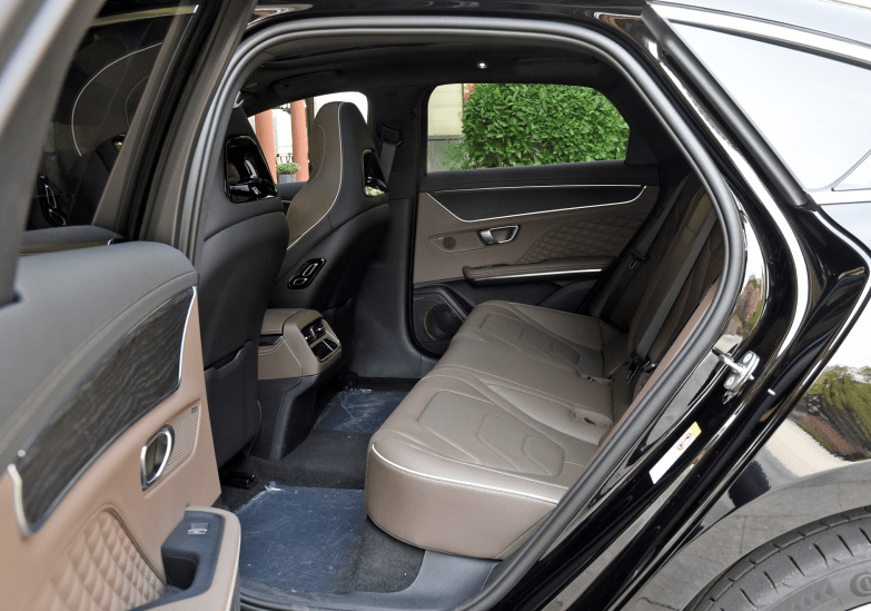 17.19万起的深蓝SL03，卷到比亚迪汉DM，一招鲜的秘诀在哪里？_搜狐汽车_搜狐网