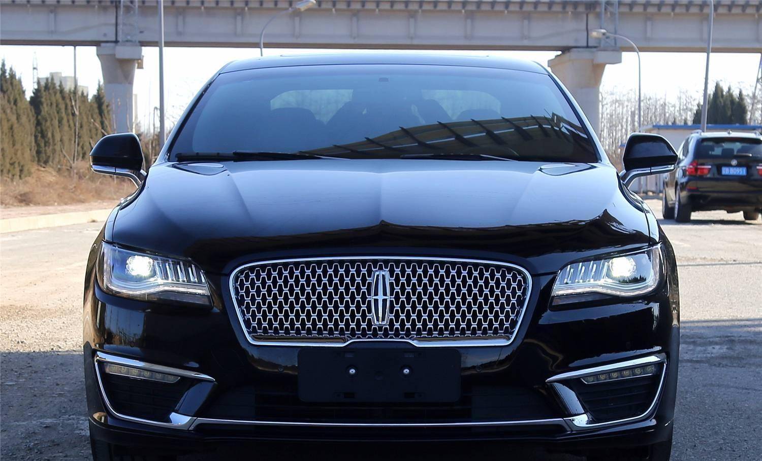 又一豪车认栽！一箱油跑870公里仅23万，比奥迪A4L高档！_搜狐汽车_搜狐网