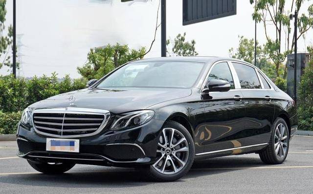 全新奥迪A6L对奔驰E300L哪个档次高？内行人：对比后立见高下！_搜狐汽车_搜狐网