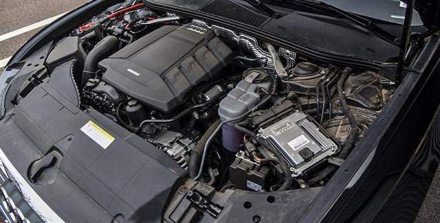 33.8万提了辆“丐版”奥迪A6L，行驶3580公里后，车主：有话要说_搜狐汽车_搜狐网