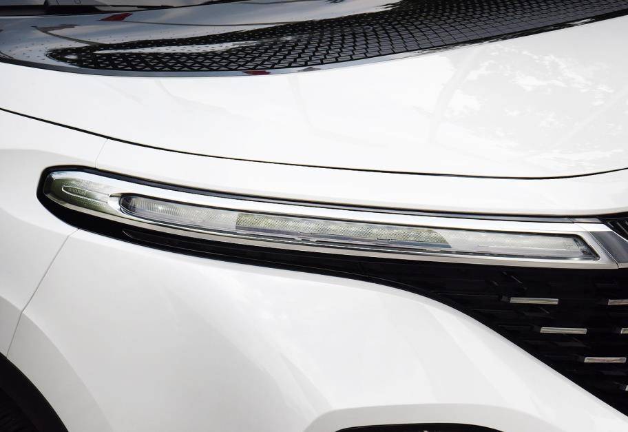 国产MPV的新标杆，全系10.25英寸大屏，油耗6.7L，7.88万起_搜狐汽车_搜狐网