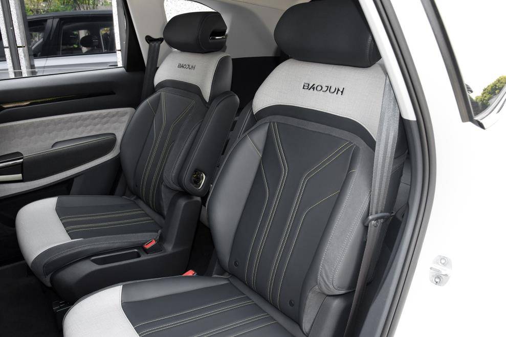 国产MPV的新标杆，全系10.25英寸大屏，油耗6.7L，7.88万起_搜狐汽车_搜狐网