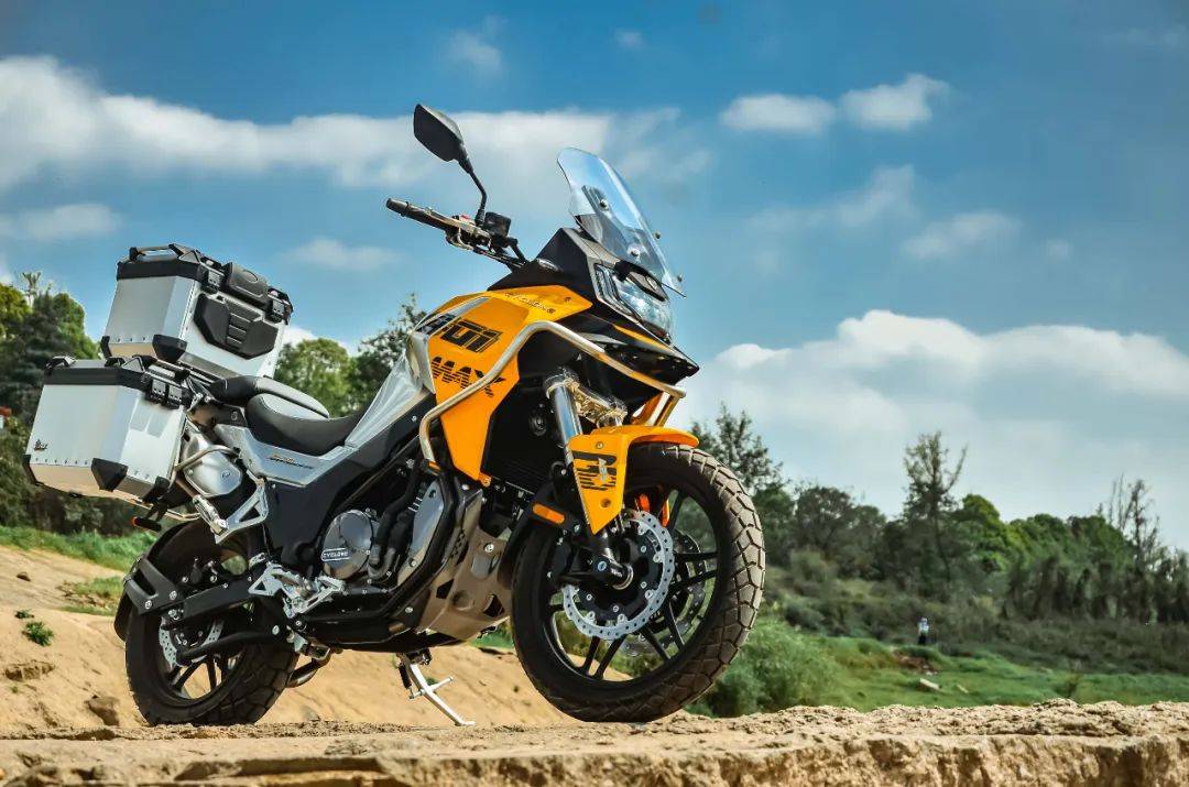 价位相近，动力、配置差异大：进阶的RX401能否叫板DL250_搜狐汽车_搜狐网