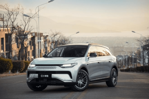 零跑C11增程vs比亚迪宋PLUS Dmi ，一见高下_搜狐汽车_搜狐网