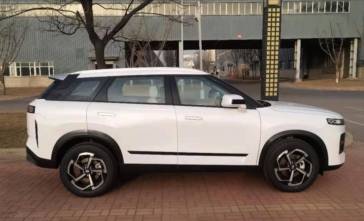 奇瑞全新SUV曝光，外观很霸气，内饰高级，搭载1.6T动力_搜狐汽车_搜狐网