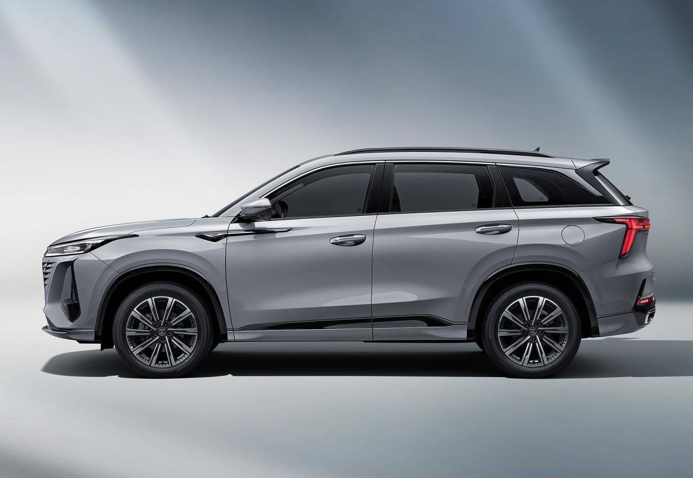 逐渐时尚的CS75PLUS，销量冠军的地位将无人撼动！_搜狐汽车_搜狐网