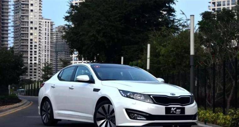 一度拳打BBA！搭3.3T双涡轮+8AT 这最美后驱轿跑停产了？_搜狐汽车_搜狐网