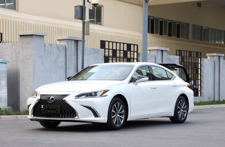 29万提了辆雷克萨斯ES200，才开2个月，车主说出真实感受_搜狐汽车_搜狐网