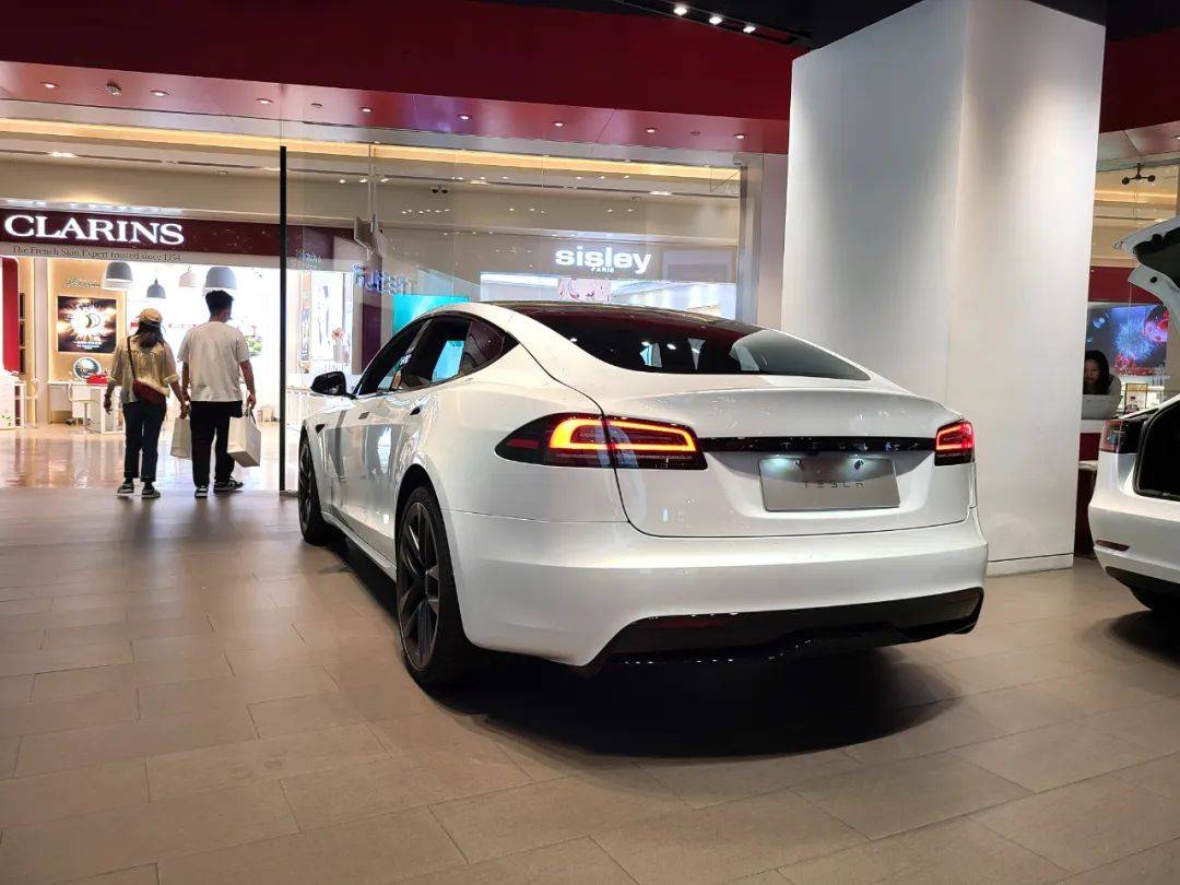 八年后再试Model S，我再次被它打败_搜狐汽车_搜狐网