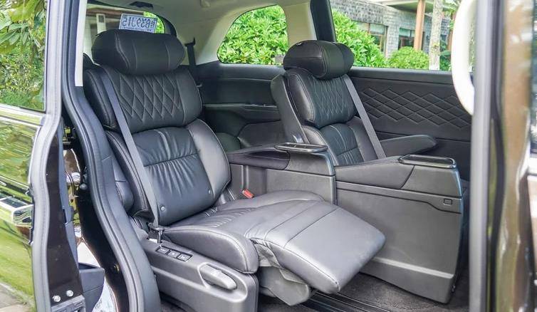 公认开不新的7座车，长近5米比奥德赛更霸气，满油900km，自带魔术门_搜狐汽车_搜狐网