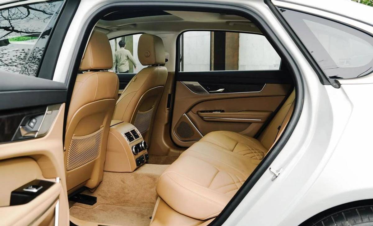 看腻了“56E”，这三款豪华C级轿车也不会踩坑，各方面都不错_搜狐汽车_搜狐网