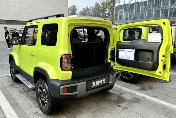 今日上市！纯电版“吉姆尼”，媲美大G，“小而美”国民爆款车，仅售8万多_搜狐汽车_搜狐网