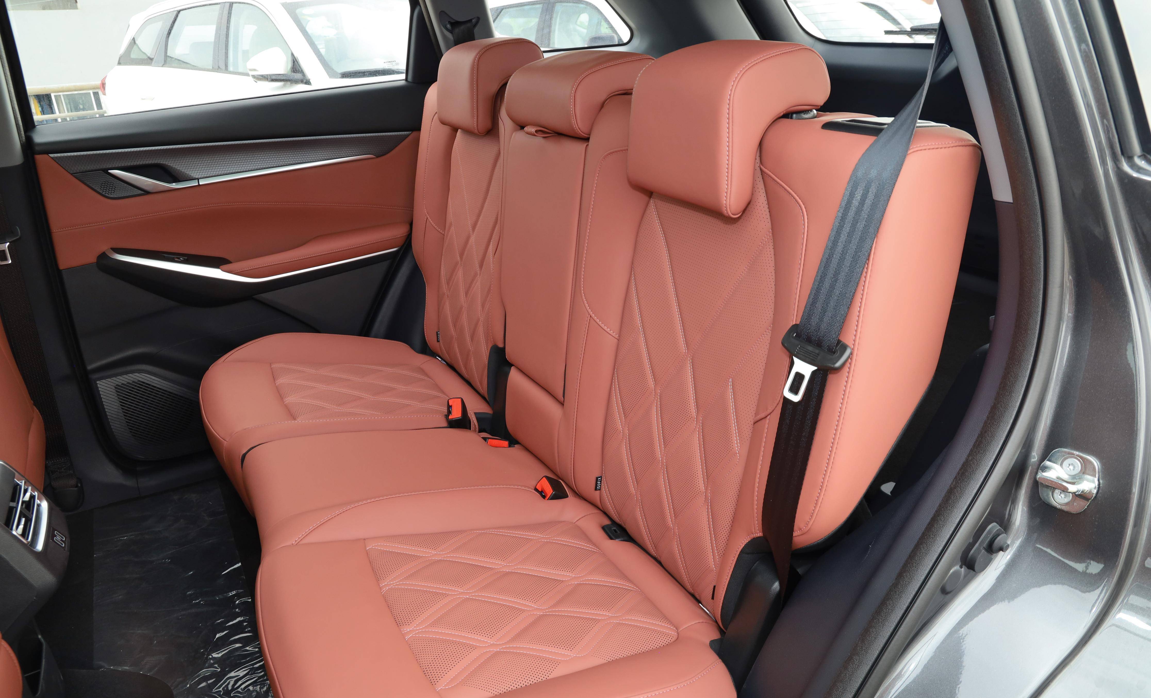 2.0T+8AT，售价14.99万元，长安CS75 PLUS实力如何？_搜狐汽车_搜狐网