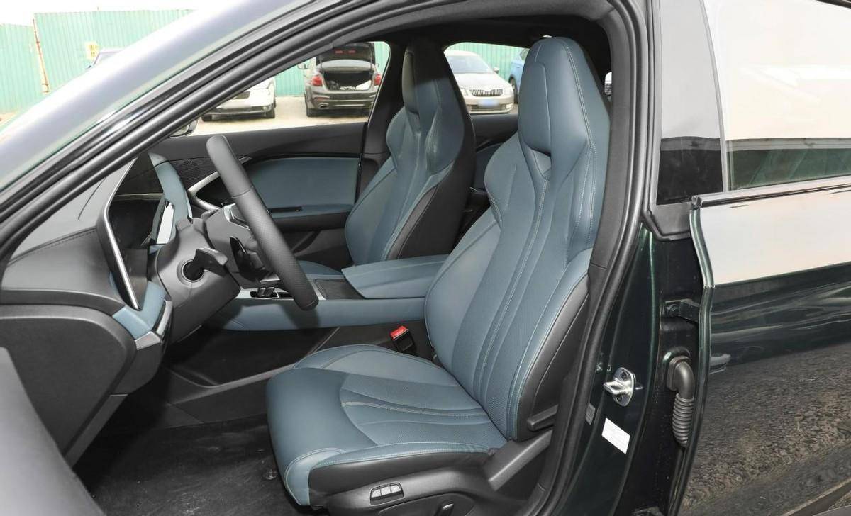 上汽发力了，名爵11.98万就能入手，配2.0T+9AT，诚意十足_搜狐汽车_搜狐网