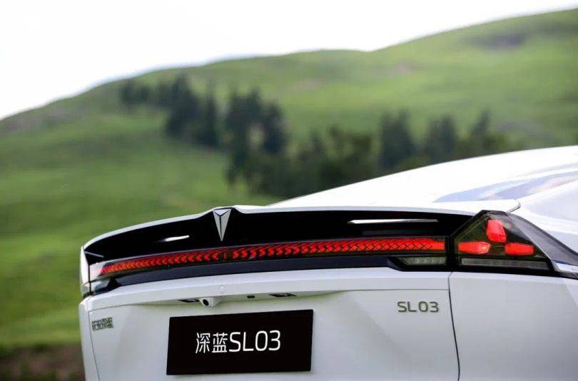 20万级中型纯电轿车，深蓝SL03 EV和汉EV，怎么选？_搜狐汽车_搜狐网