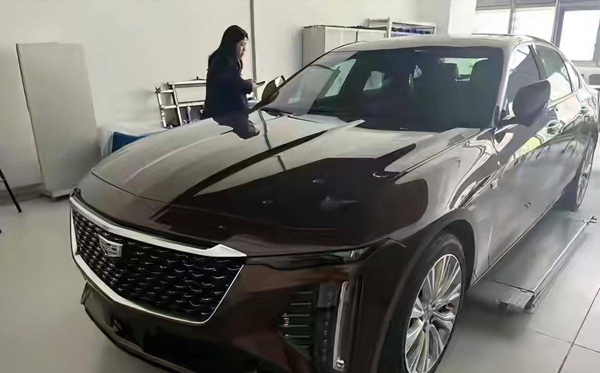 凯迪拉车CT6内饰官宣，配33英寸9K曲面屏，BBA车主很羡慕_搜狐汽车_搜狐网