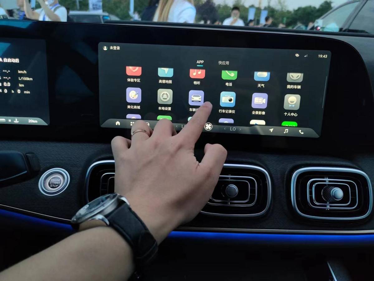 比肩30万级SUV，瑞虎9搭载2.0T+7DCT/8AT+“磁悬浮”悬架_搜狐汽车_搜狐网