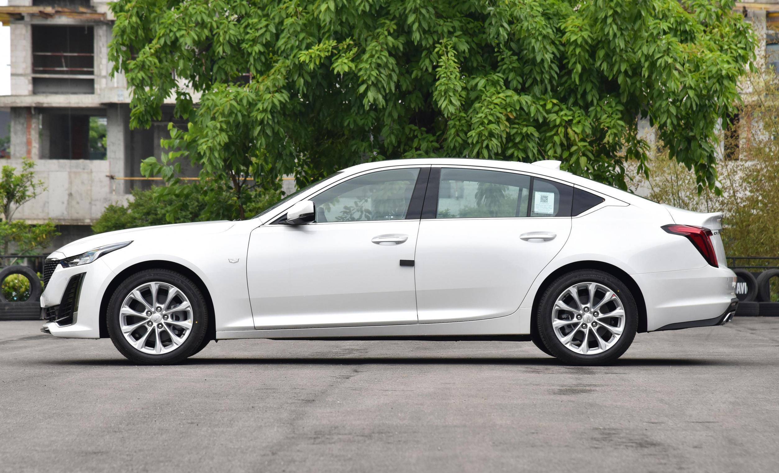 凯迪拉克CT5优惠力度大，配2.0T+10AT变速箱，比宝马3系实惠_搜狐汽车_搜狐网