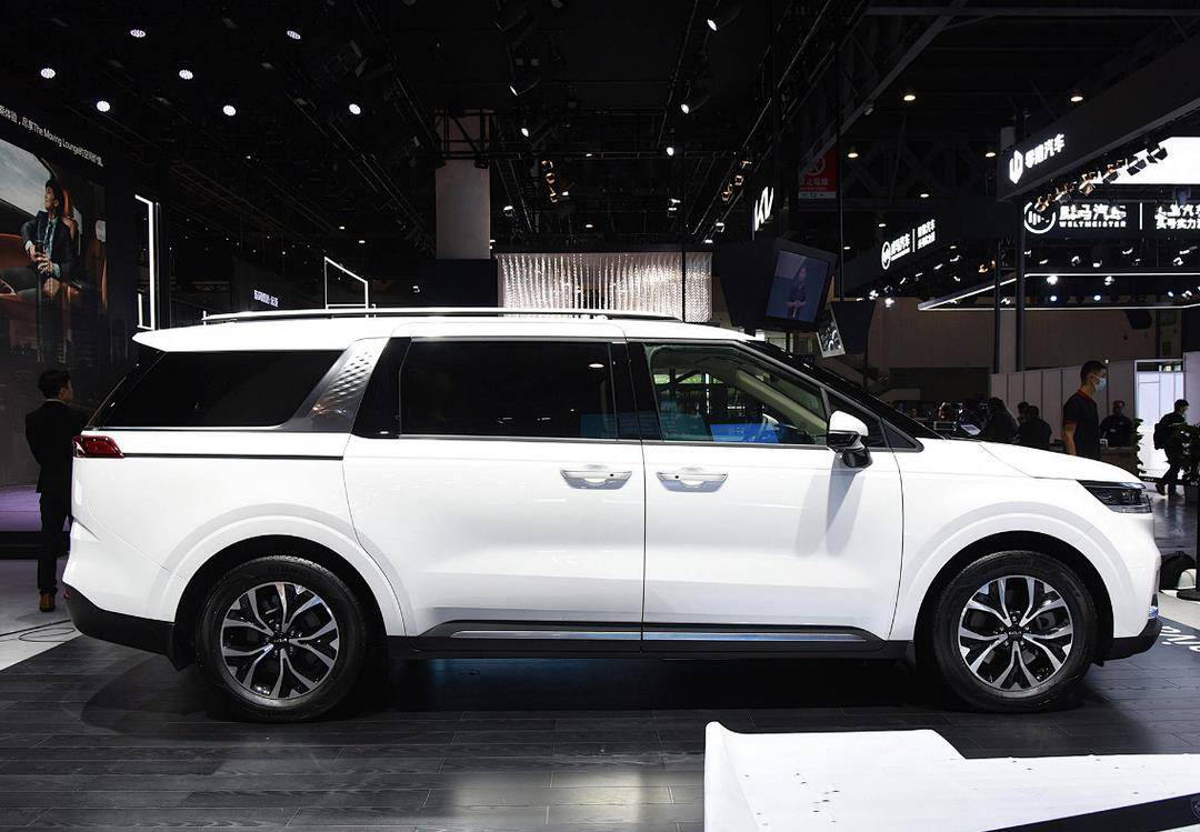 预售28.89万起！起亚嘉华飘了？这下想扳倒GL8可就难了_搜狐汽车_搜狐网