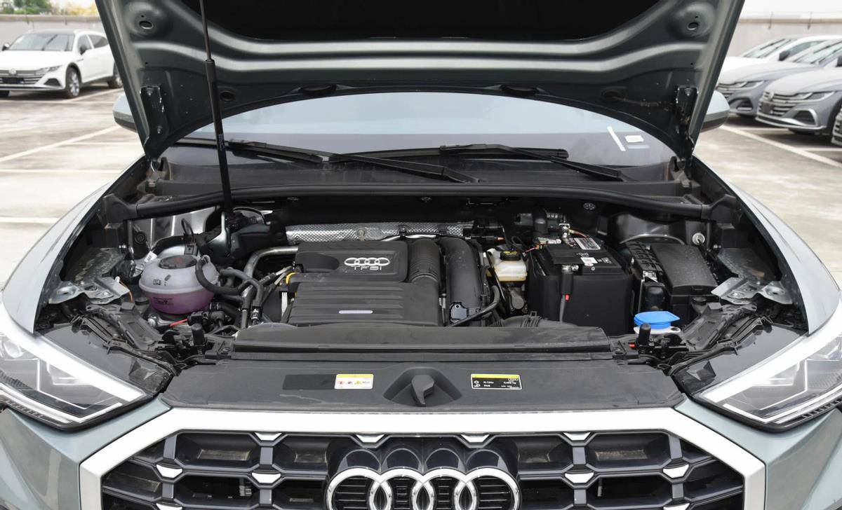 新款奥迪Q3上市，换装1.5T发动机，售价27.98万元_搜狐汽车_搜狐网