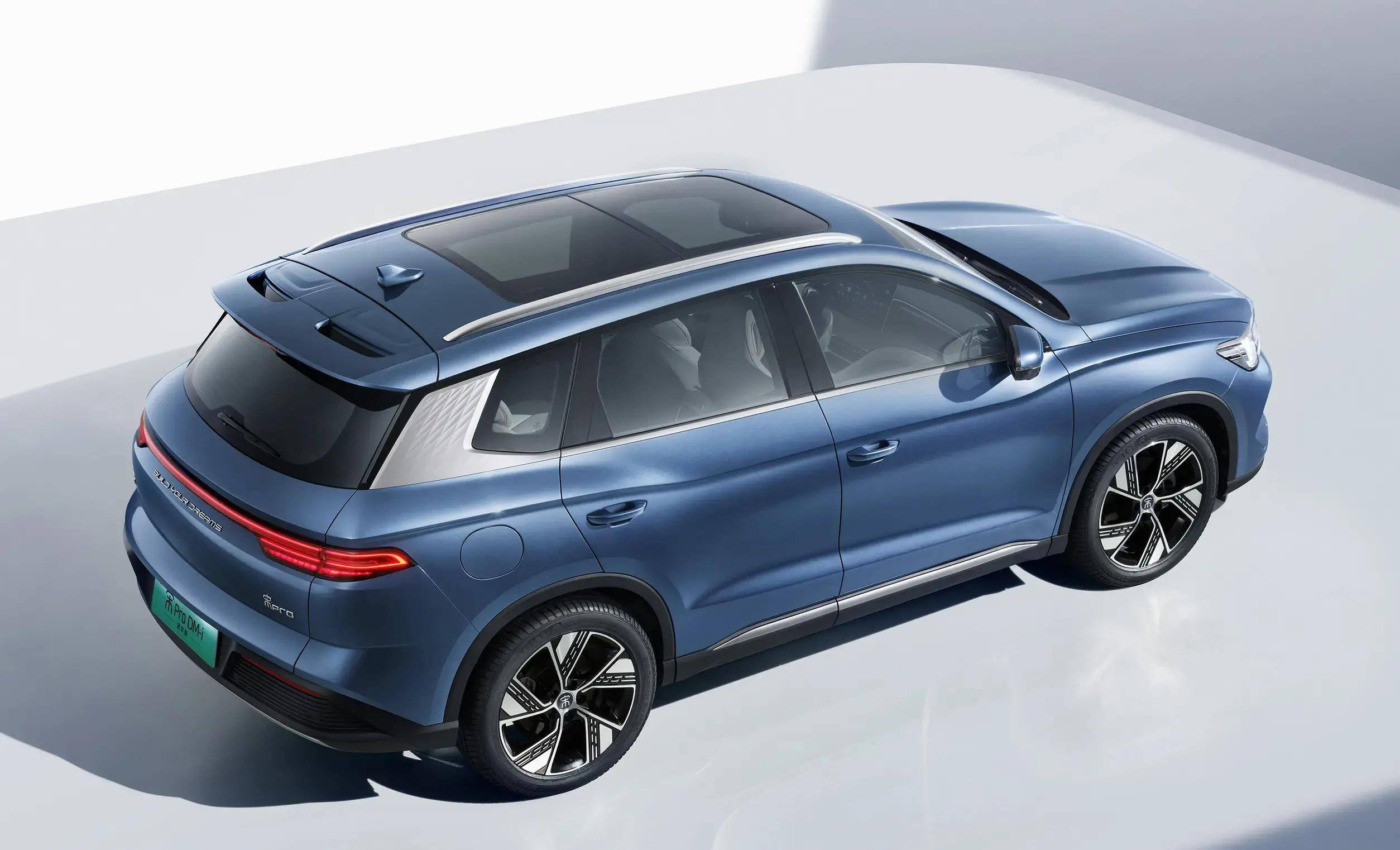 13.58万起售！宋Pro DMi冠军版不够内卷？我们来比比看值不值！_搜狐汽车_搜狐网