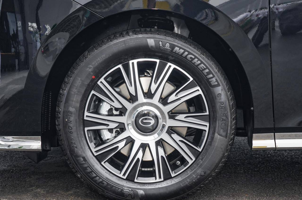 新车：广汽传祺E9标配2.0T混动，对比别克GL8产品优势明显_搜狐汽车_搜狐网