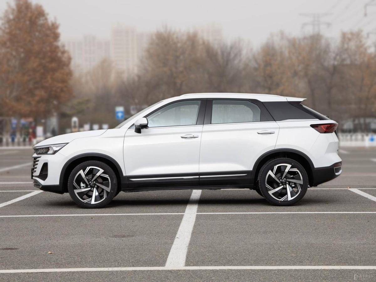 奔腾T77对比哈弗H6 国潮版，10万级家用SUV怎么选？_搜狐汽车_搜狐网