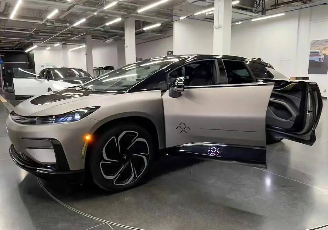 限量300辆！贾跃亭借鉴恒大卖楼玩法，“发明”了FF91交付新玩法_搜狐汽车_搜狐网