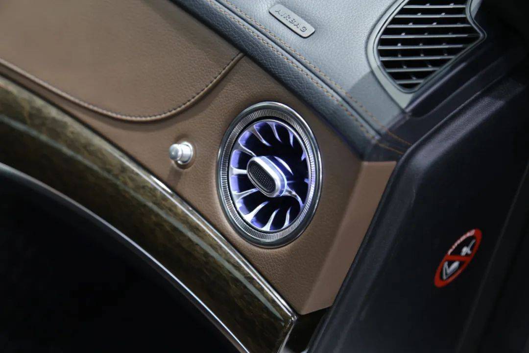 奔驰S450升级S65包围+大灯尾灯+方向盘+发光出风口+旋转高音+全包脚垫_搜狐汽车_搜狐网