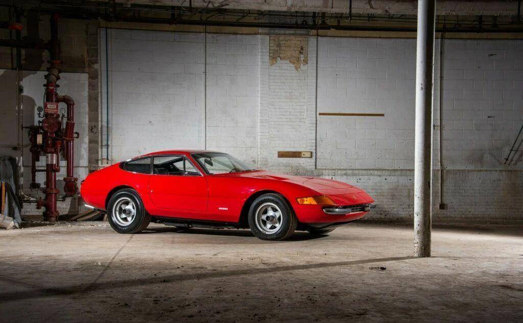 一坨金属要卖百万美元？飓风让废弃谷仓大批法拉利公之于众_搜狐汽车_搜狐网