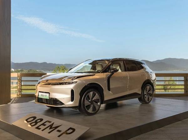 领克08EM-P将8月8日正式上市_搜狐汽车_搜狐网