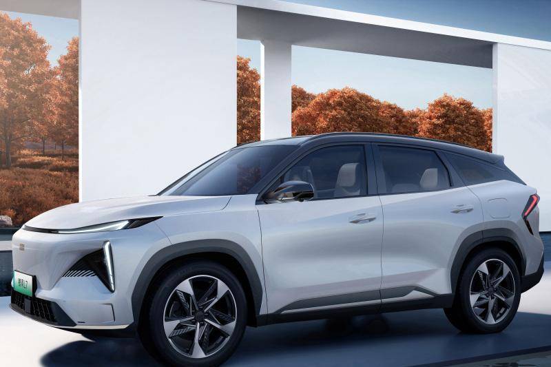 吉利亮出“王牌”！银河L7上市！13.87万起，配雷神8848+神盾电池_搜狐汽车_搜狐网