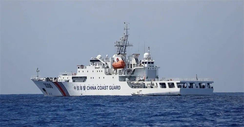 中国海警局1号令发布！海军战舰056、054A改装海警船，网友：武德非常充沛！_执法_规定_机构