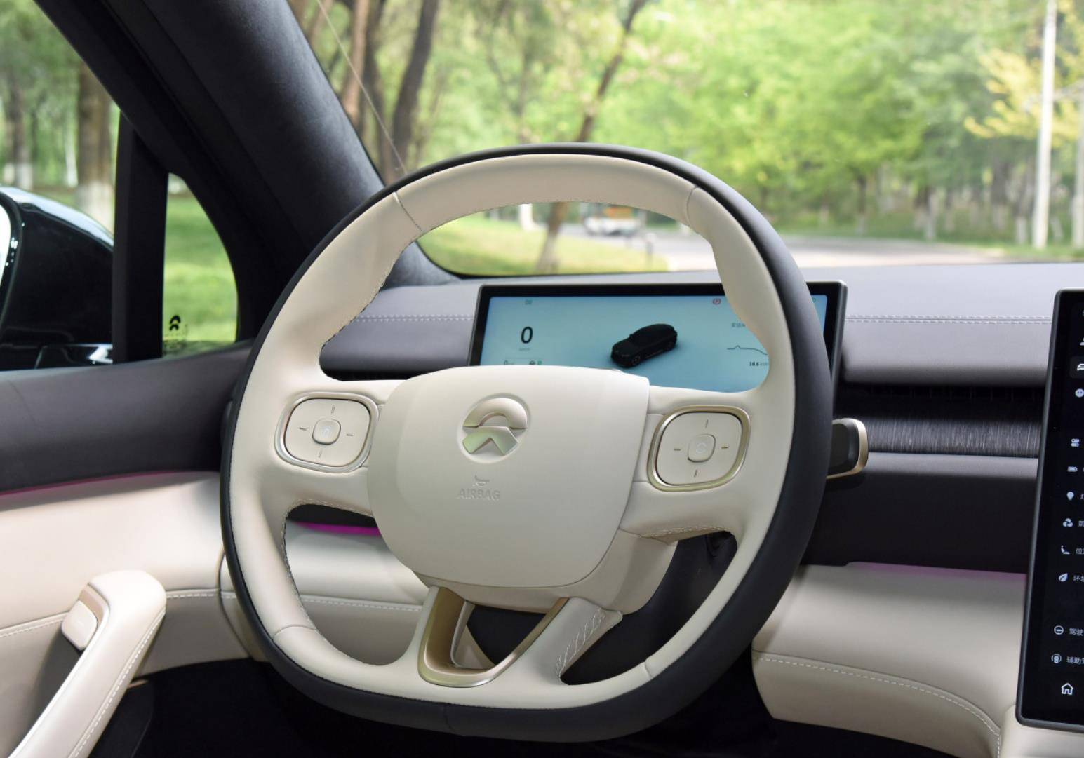 降价了，33.8万看谁更值 蔚来ES6对比智己LS7_搜狐汽车_搜狐网