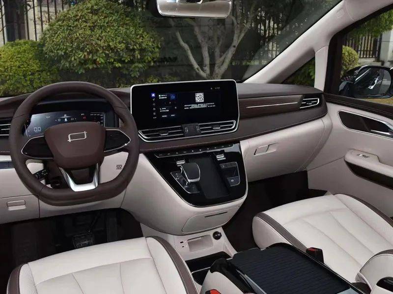 2.0T+8AT，顶配不到25万，这款MPV值得推荐！_搜狐汽车_搜狐网