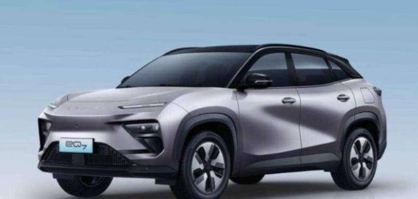 前脸酷似蔚来ES7？奇瑞eQ7谍照发布，或搭大尺寸双联屏+怀挡_搜狐汽车_搜狐网