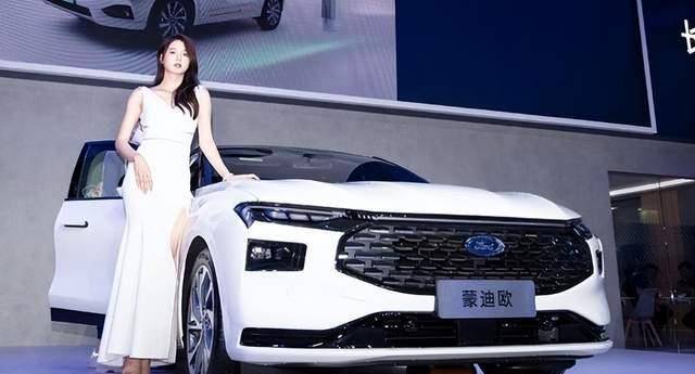 福特全新丐版蒙迪欧曝光，雅阁同级，1.5T＋8AT＋双联屏，或售13万_搜狐汽车_搜狐网