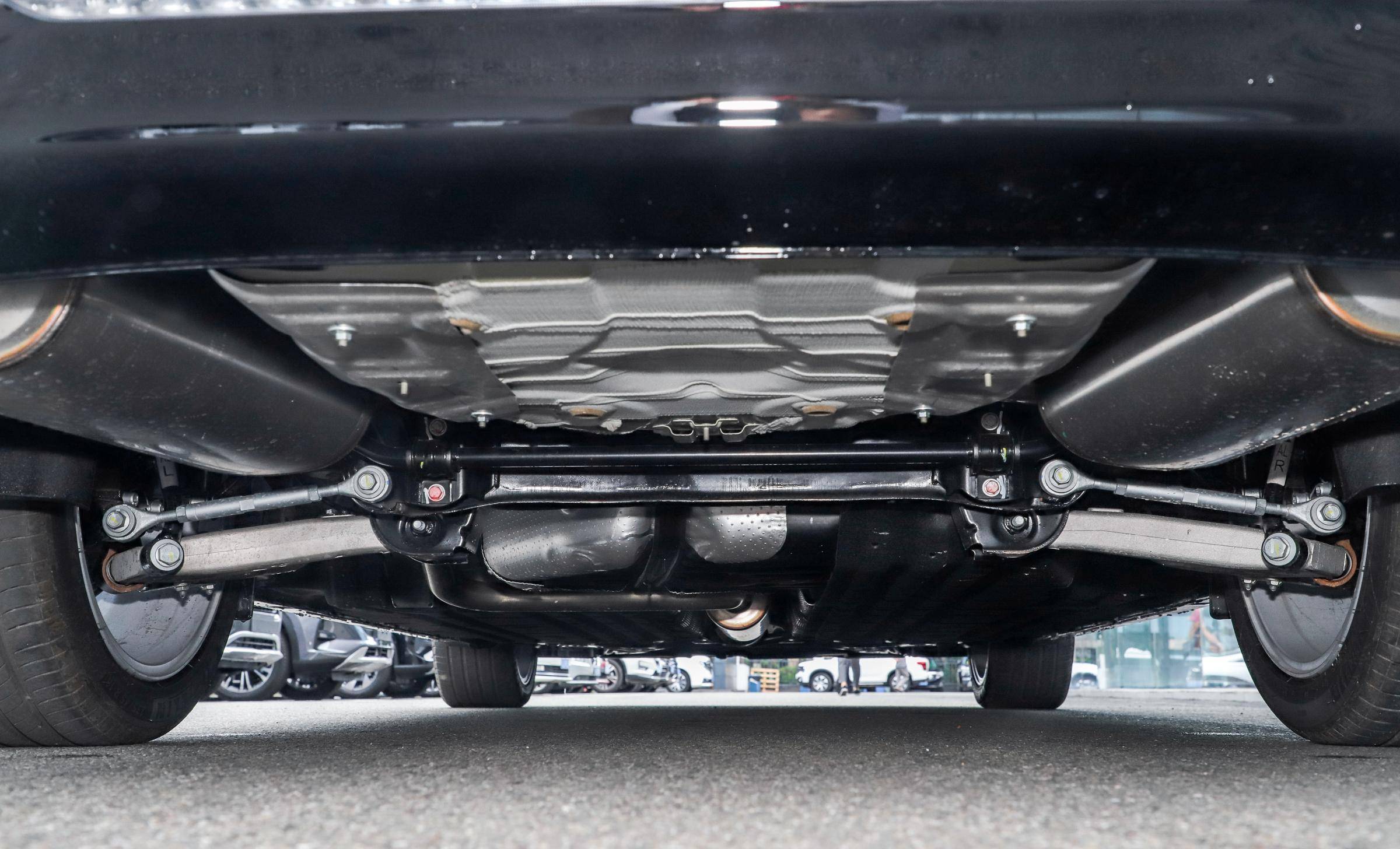 太惨了！定位中大型车，15.68万起，2.0T+爱信6AT，5月卖出6辆_搜狐汽车_搜狐网