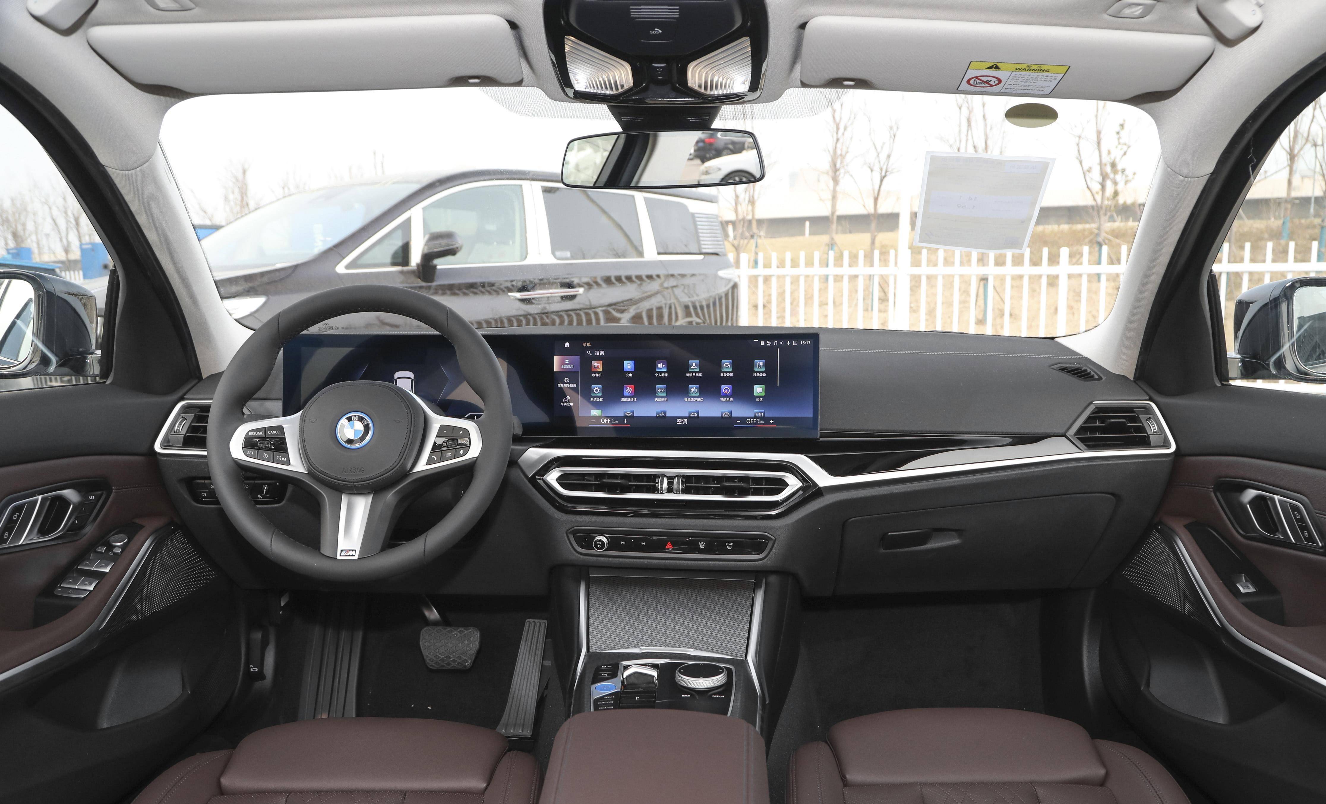 30万预算买豪华品牌轿车，你选宝马i3，还是凯迪拉克CT5？_搜狐汽车_搜狐网