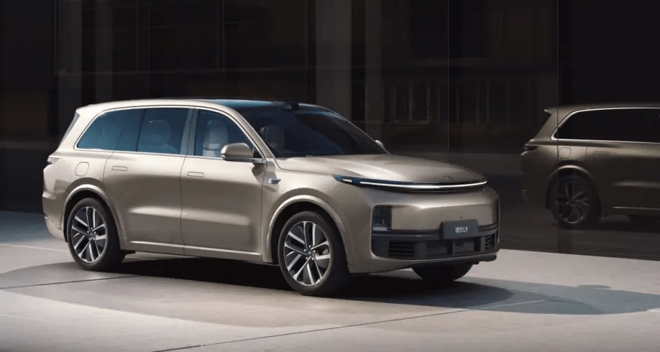 增程式明星车型PK，AITO问界M7和理想L8怎么选？_搜狐汽车_搜狐网