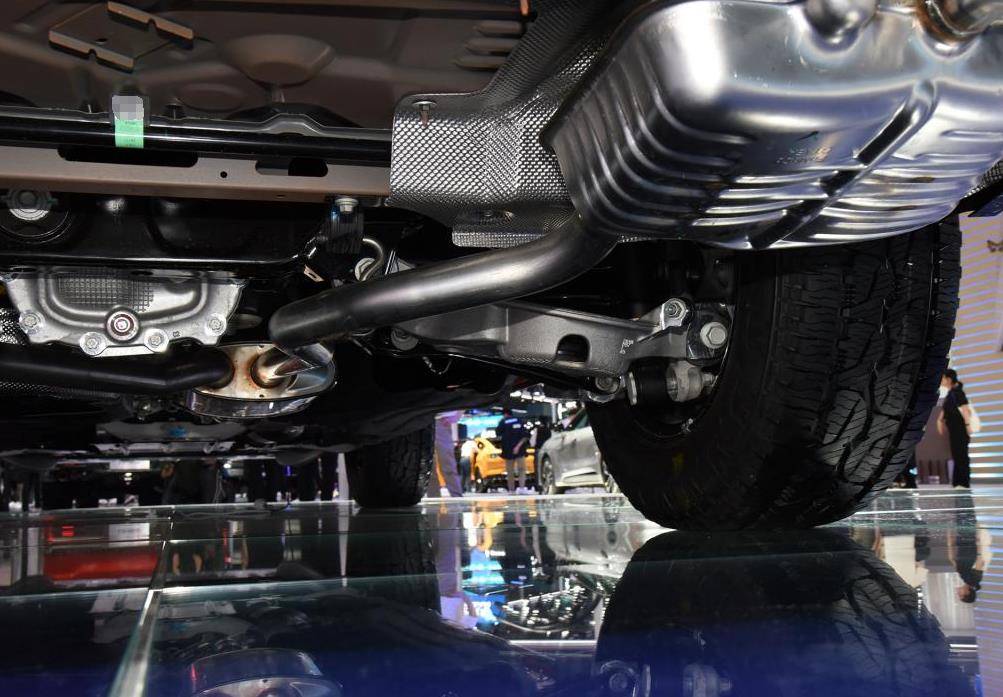 福特打造霸气新车，2.3T+10AT，还配限滑差速器，提供67座_搜狐汽车_搜狐网