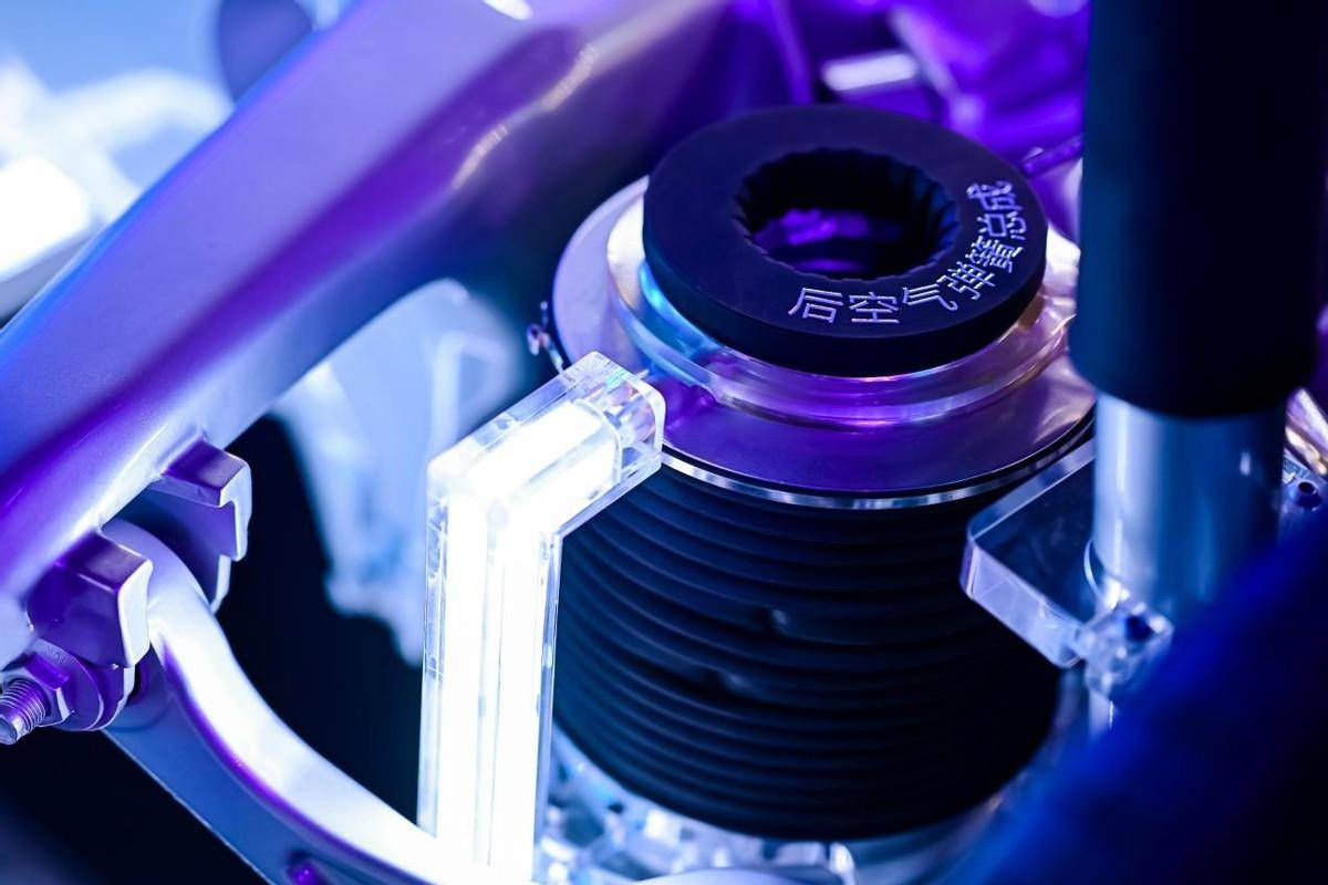 腾势N7上市,定位智能豪华猎跑SUV,势必抢夺BBA销量_搜狐汽车_搜狐网