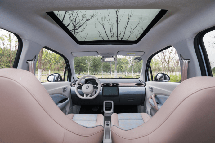 5.99万享受10万级用车体验 零跑T03的核心价值有哪些？_搜狐汽车_搜狐网